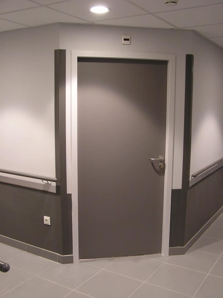 S3.02 - Bloc-porte simple vantail simple action anti-effraction sur ...